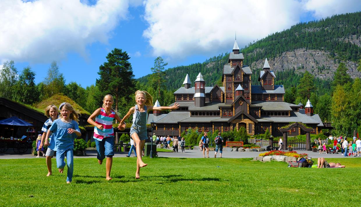 Hunderfossen Amusement park - Family parks in Fåberg, Lillehammer ...
